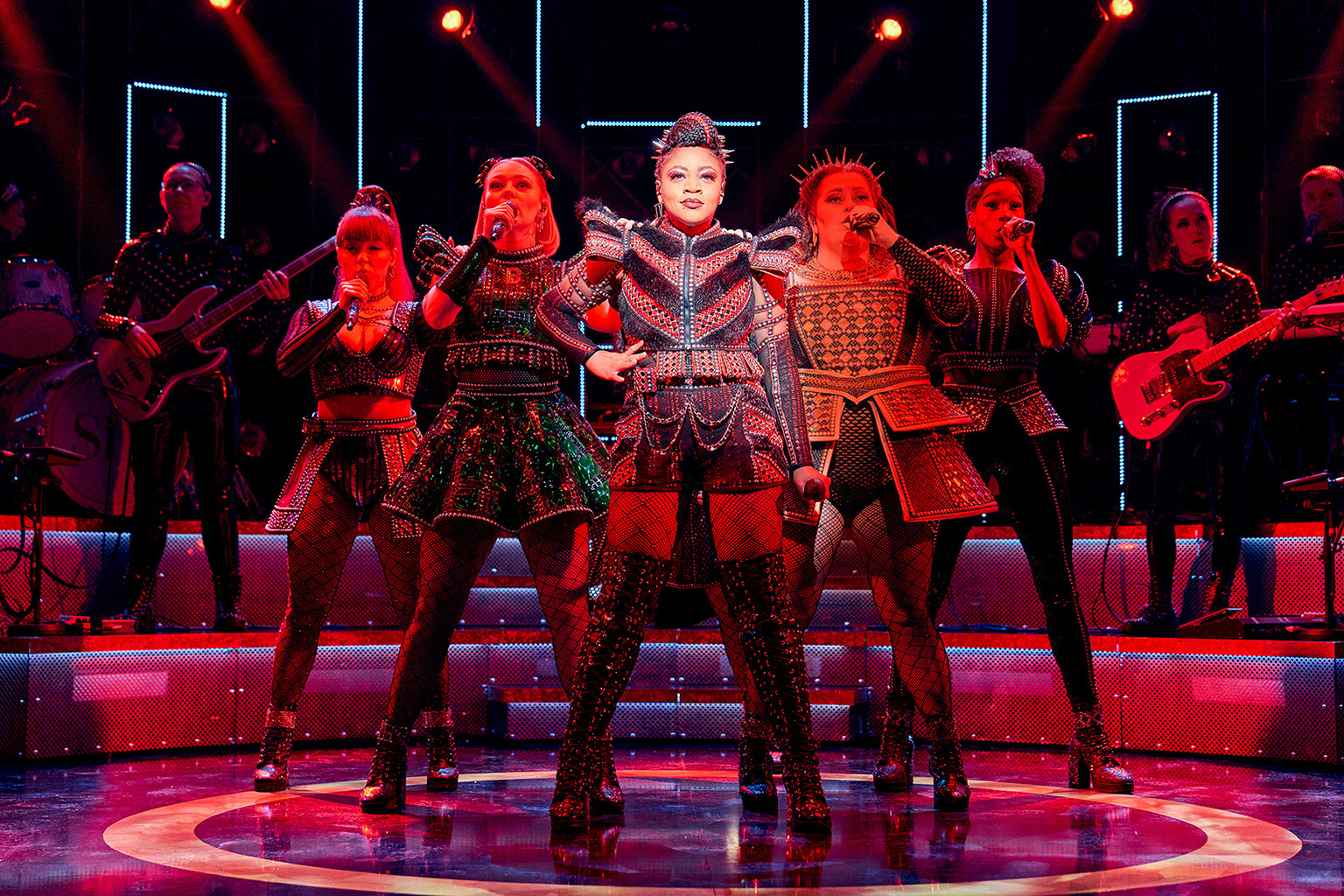 Six - Curve Theatre, Leicester