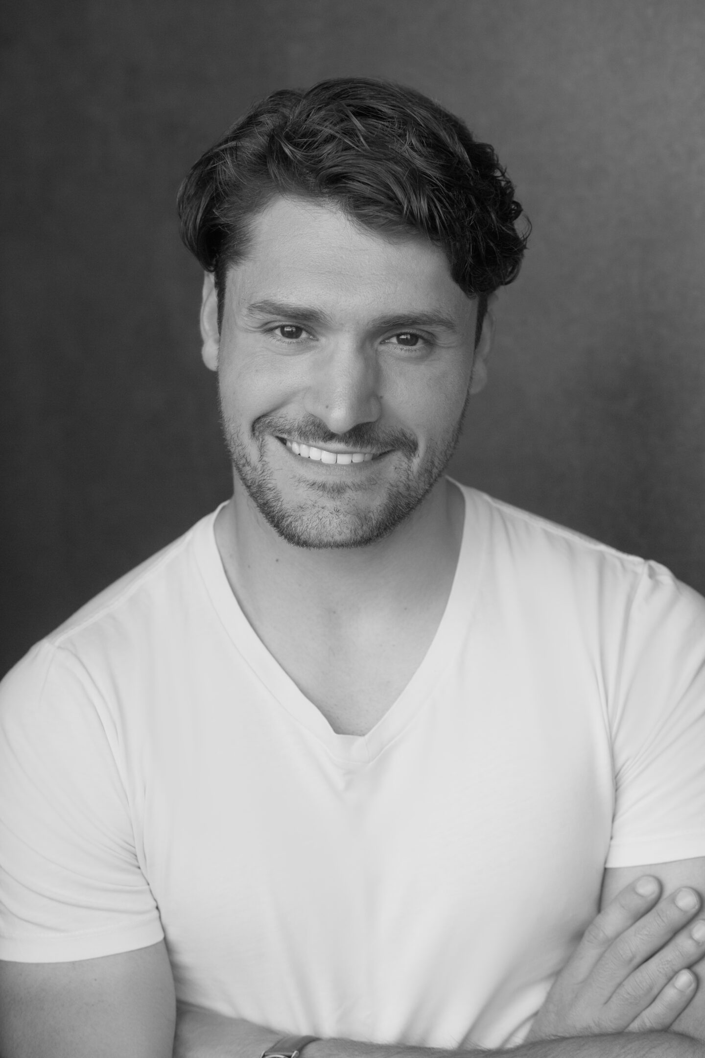 Cast announced for UK tour of ghost story When Darkness Falls - Curve Theatre, Leicester